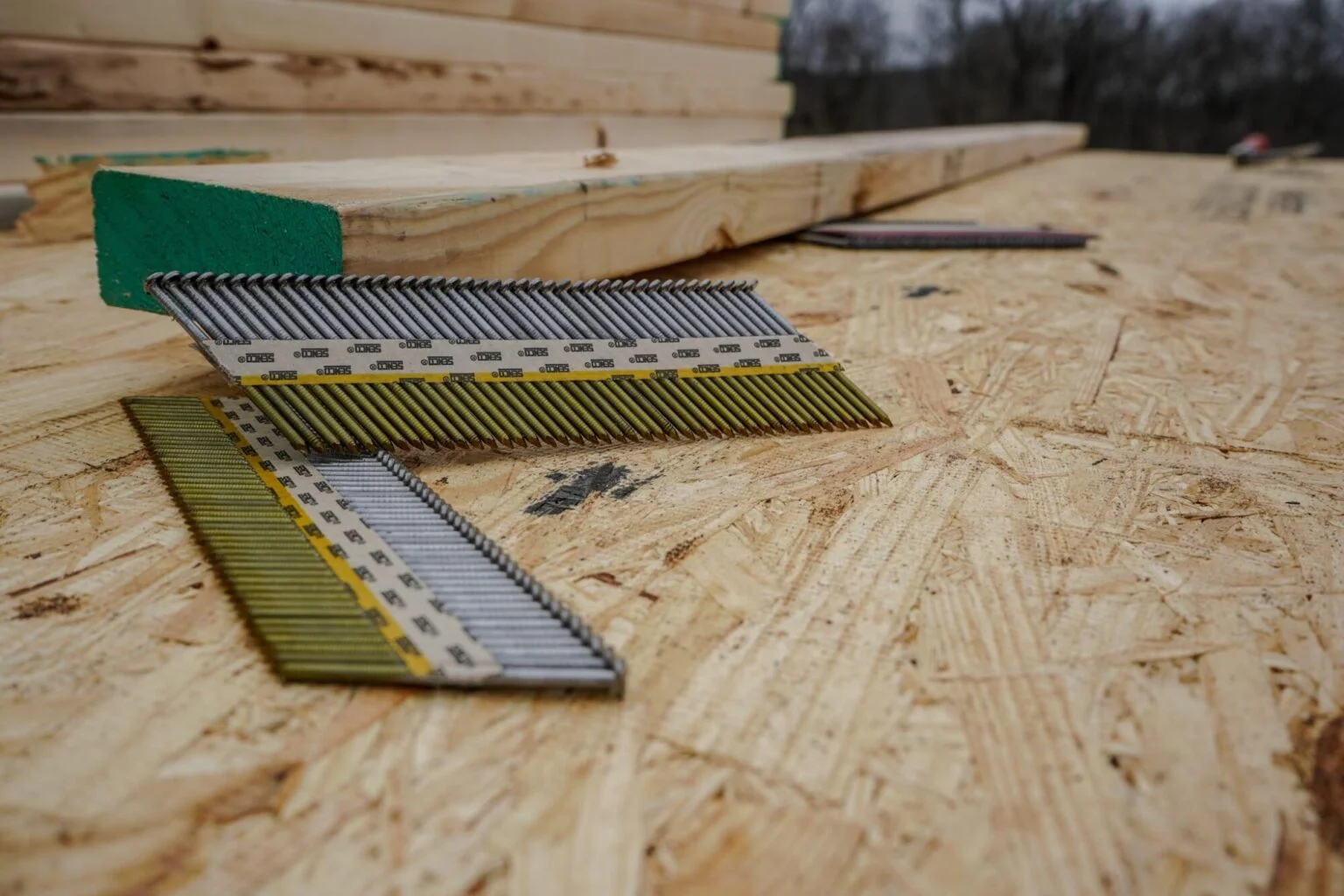 What You Need to Know About Outdoor Fasteners - SENCO